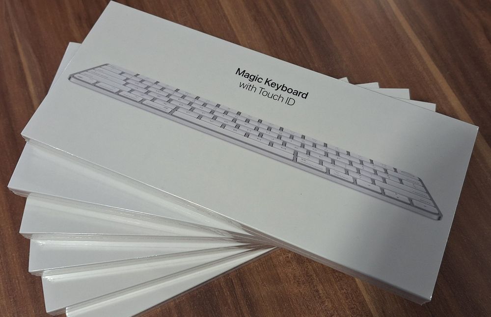 Apple Magic Tastatur - NEUWARE - mit Touch ID, Swiss-Layout (Neu und ...