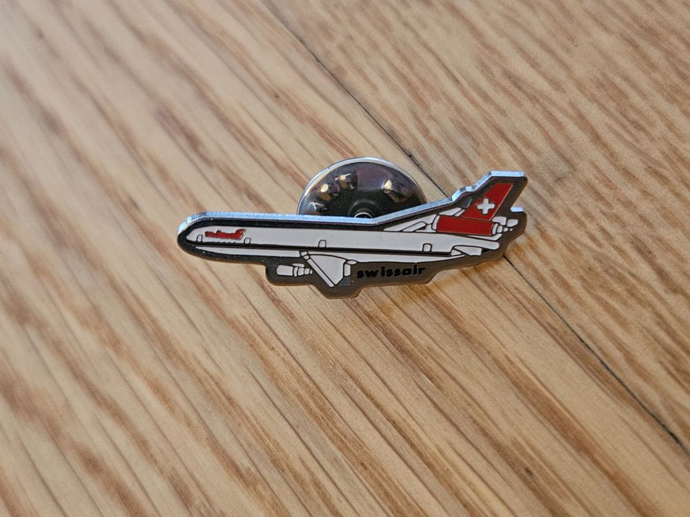Pin's Avion / Swissair , vintage (Gebraucht) in Lutry für CHF 2 – mit Lieferung auf Ricardo kaufen