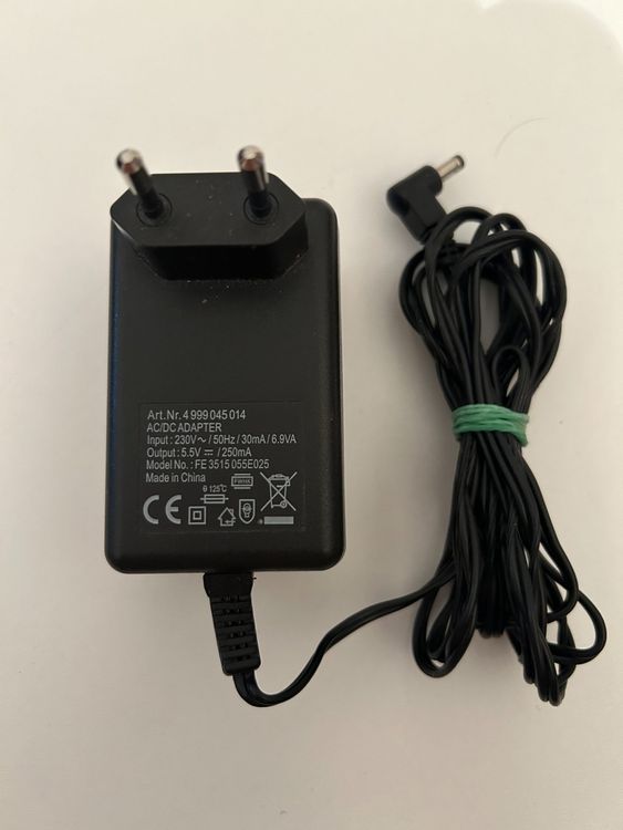 Universal AC/DC ADAPTER, FE3515055E025 / 5.5V :: 250mA (Gebraucht) in ...
