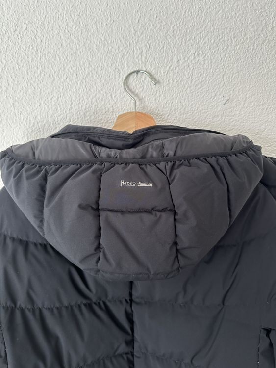 Perfekte Winterjacke Marke Herno Größe M wie Neu! (Neu (gemäss ...