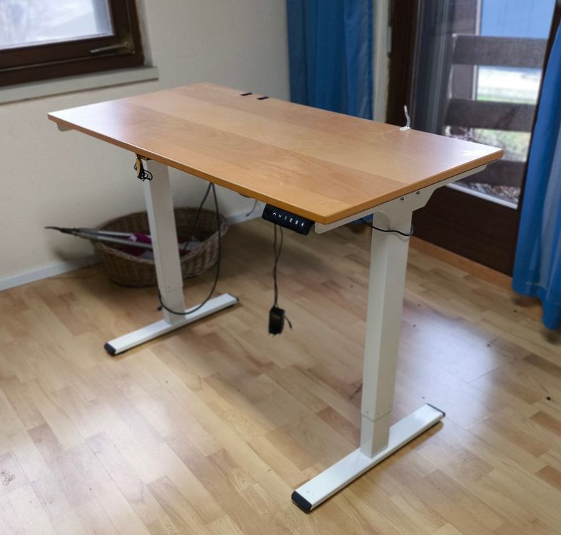 Elektrisch höhenverstellbarer Schreibtisch Uplift Desk (Gebraucht) in ...