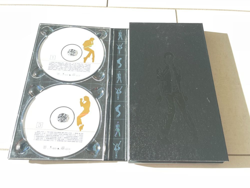 Michael Jackson Ultimate Collection Box - 4 CD's + 1 DVD (Gebraucht) in Kloten für CHF 90 – mit ...