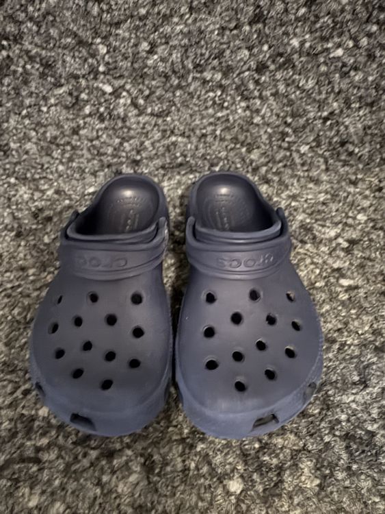 Crocs Gr. 26 (Gebraucht) in Serneus für CHF 8 – mit Lieferung auf Ricardo kaufen