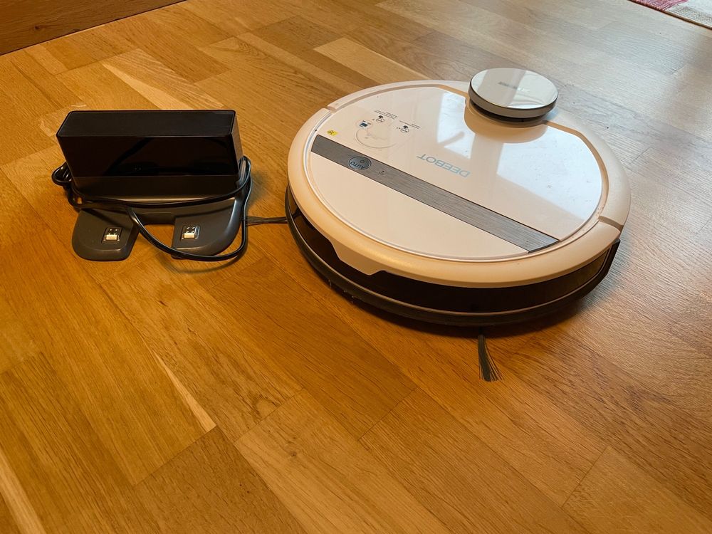 Deebot 900 Staubsaugerroboter (Gebraucht) in Zürich für CHF 59 – nur ...
