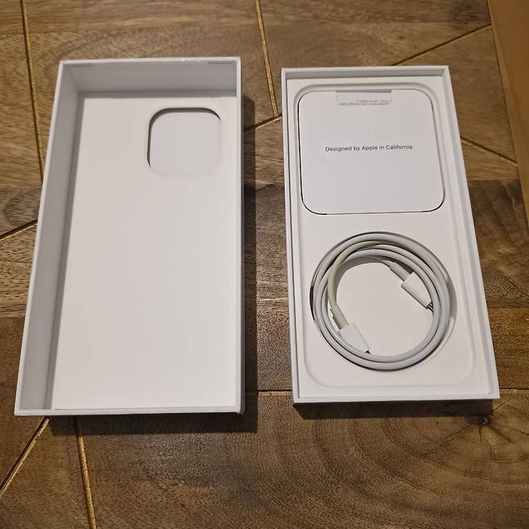 iPhone 13 Pro Max 256GB Sierra Blau (Preis verhandelbar) (Gebraucht) in ...