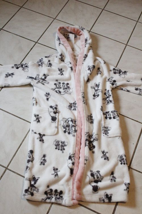 robe enfant Minnie (Gebraucht) in Travers für CHF 4 – mit Lieferung auf ...