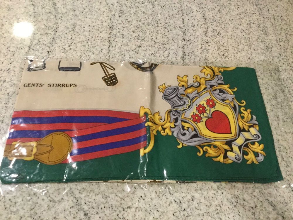 Schal von Patrick Stoffel 100% Seide (Neu und originalverpackt) in ...