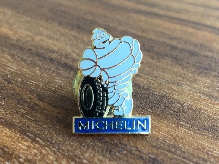 Pin Michelin Männchen | Kaufen auf Ricardo