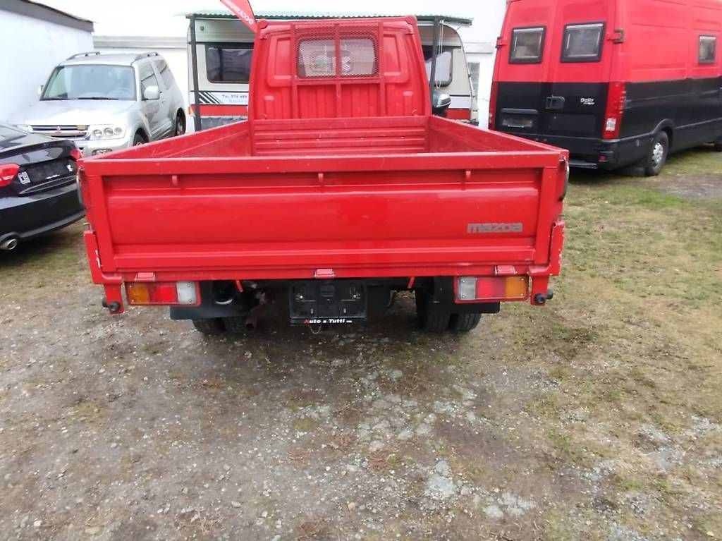 Mazda E 2000 i carico utile 1755 Kg targabile funziona bene (Gebraucht ...