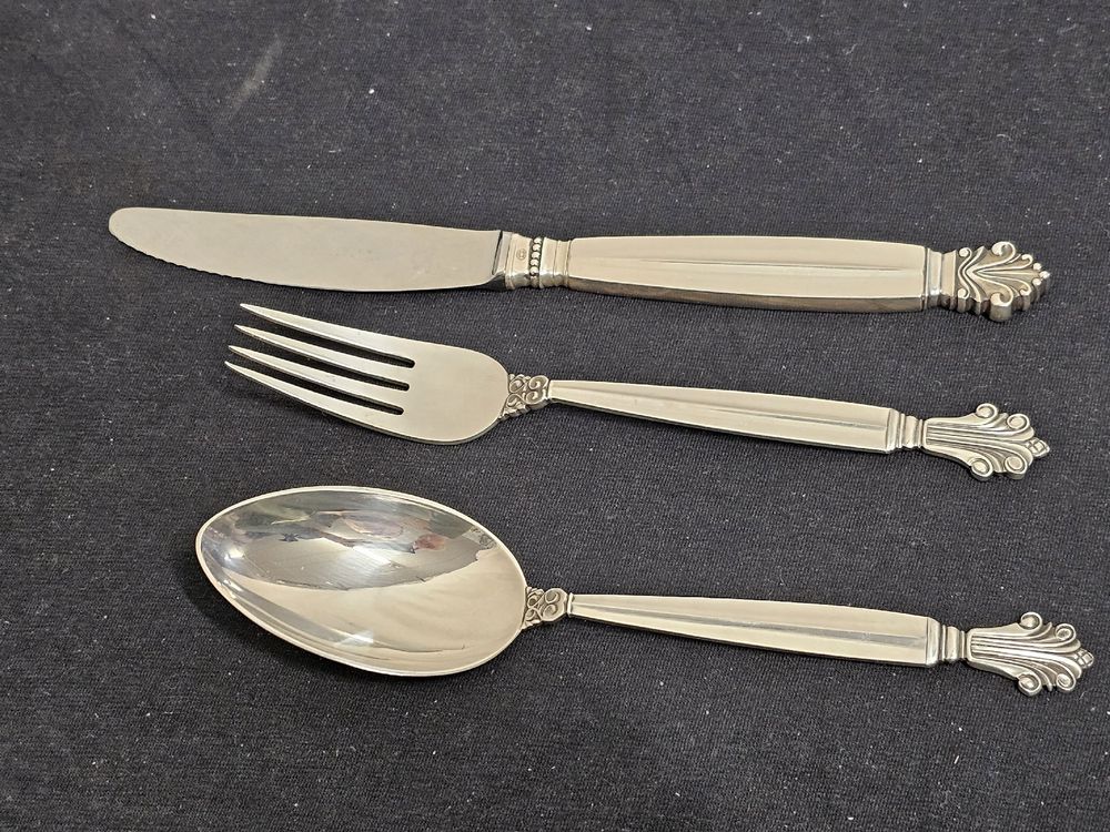 Silberbesteck 3-teilig, Messer, Gabel, Löffel Jensen (Gebraucht) in Wolfertswil für CHF 199 ...