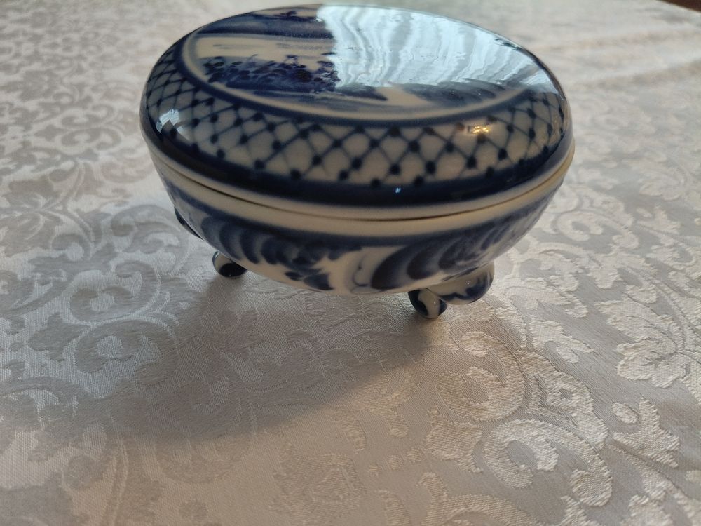 Bol à bonbons en porcelaine. 12cm. Gjel. Russie (Neu (gemäss ...