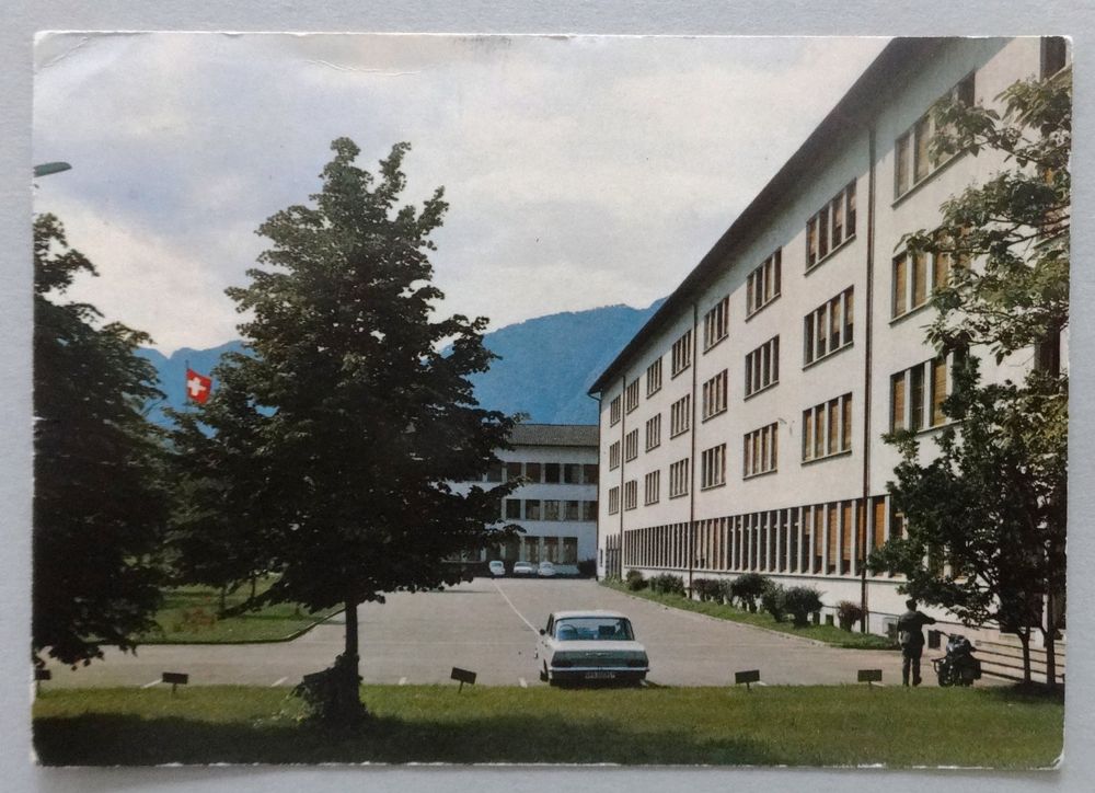 Kaserne Losone (Defekt) in Fétigny für CHF 1 – mit Lieferung auf ...