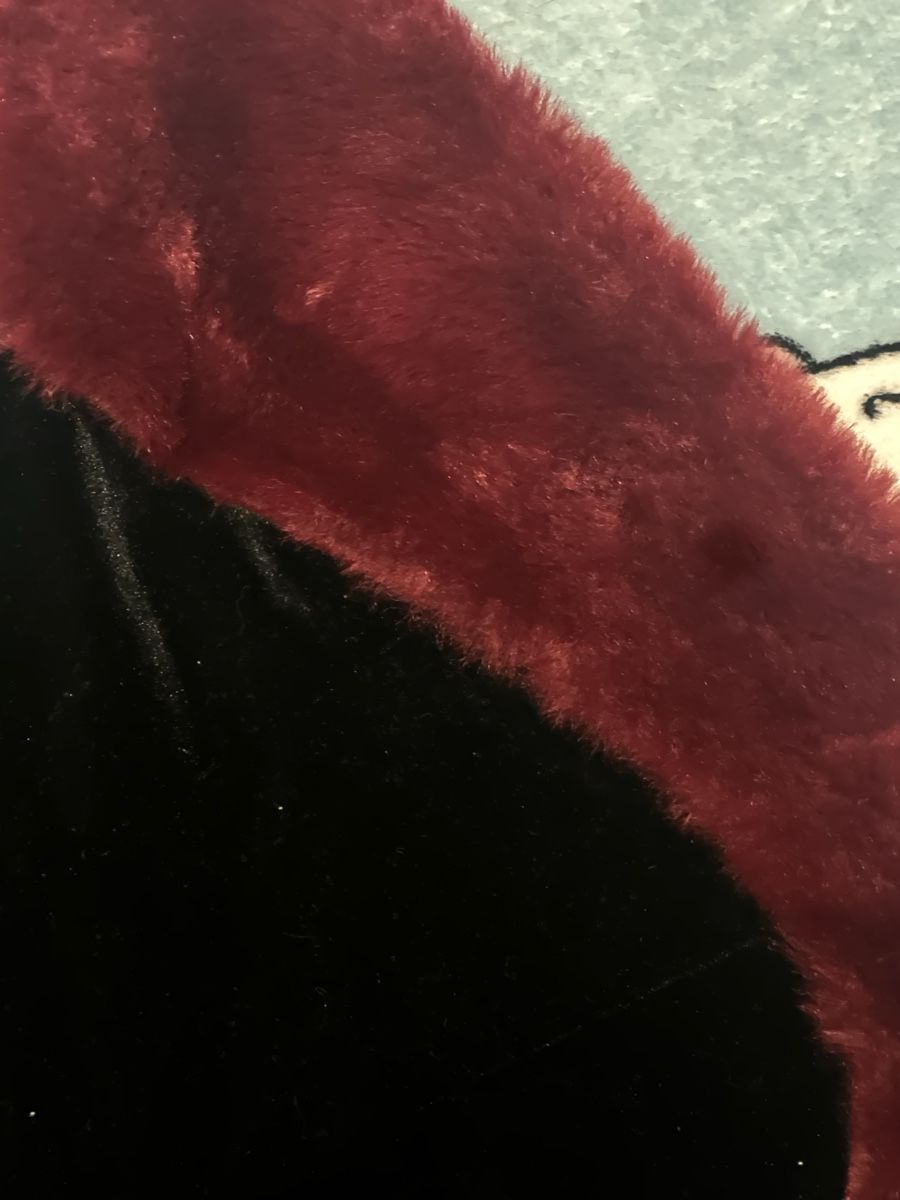 Shein Black Velvet and Faux Fur Bardot Top - Size M (Gebraucht) in ...