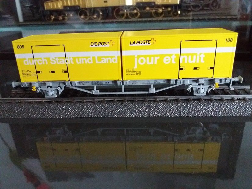 Piko HO 57726. Wagon avec 2 containers Poste Nr.188 /805 (Neu und ...