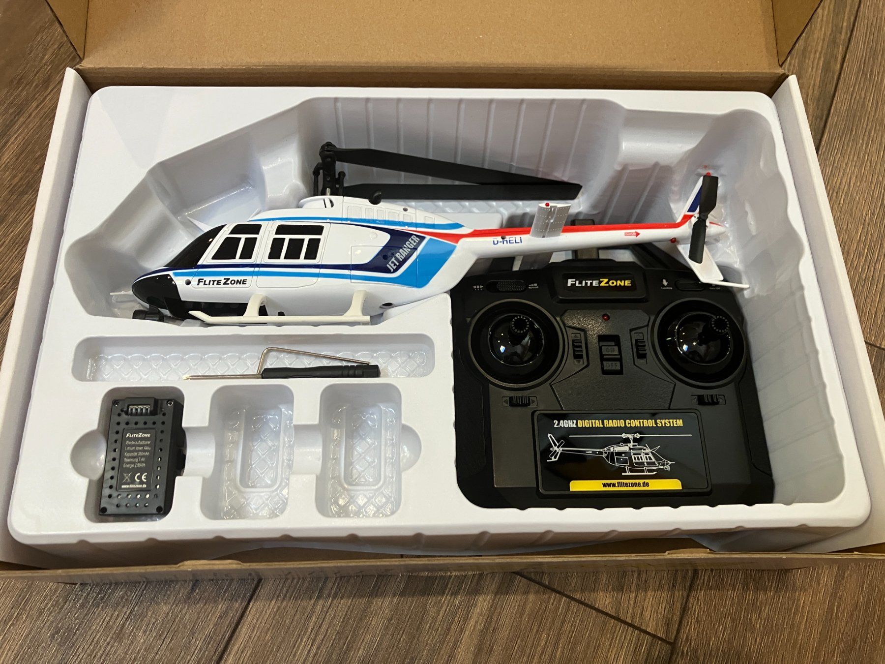 Bell 206 Jet Ranger RC-Helicopter von FliteZone (Neu (gemäss ...