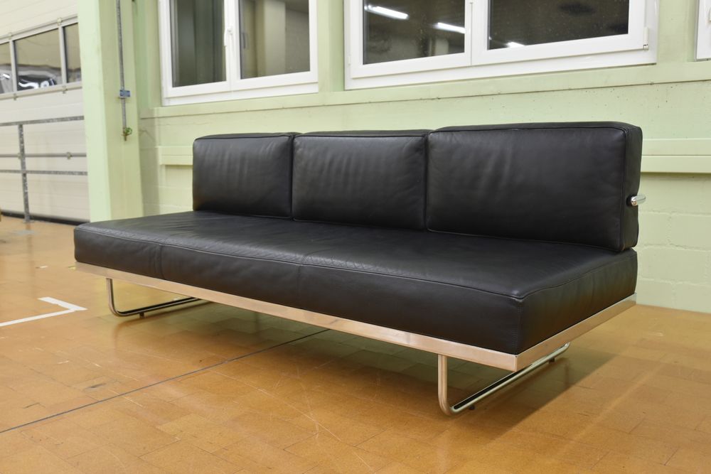 Cassina LC5 Daybed / Sofa von Le Corbusier (Gebraucht) in Lichtensteig ...