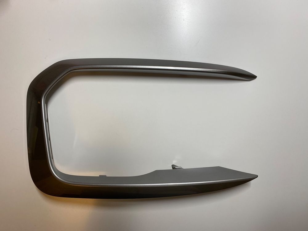 BMW Front Blendenspange Li & Re F20 / M140i (Neu und originalverpackt ...