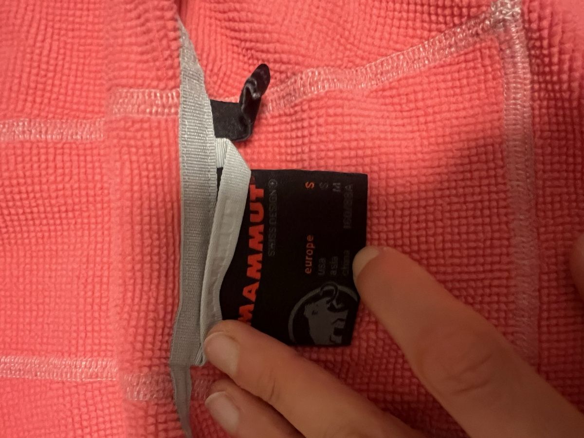 Mammut Damen Fleece Jacke mit Kapuze, Grösse S (Gebraucht) in Zürich ...