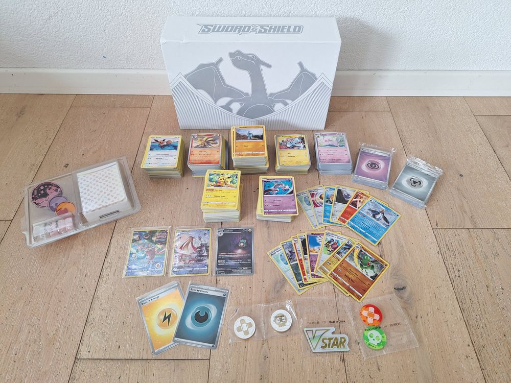 Pokemon XL Karten Sammlung 700Stk. Englisch ( Charizard ) | Kaufen auf Ricardo