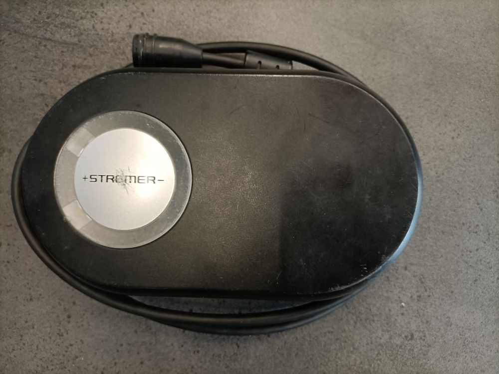 Stromer 48V Ladegerät, für ST2 bis ST7 mit Magnetstecker (Defekt) in Oberentfelden für CHF 81 ...