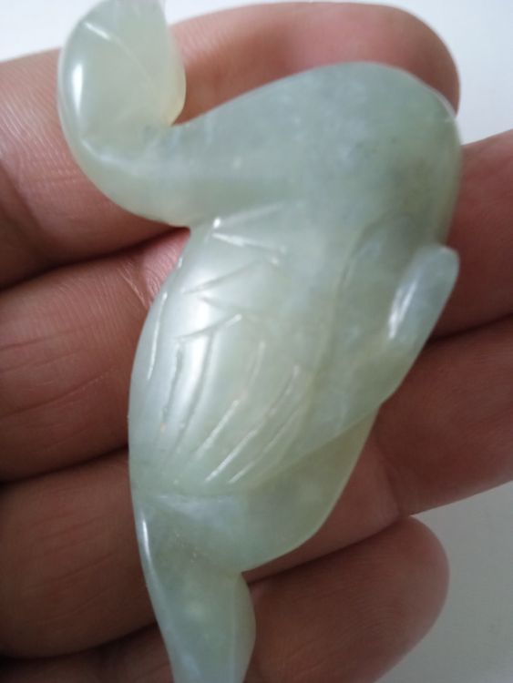 chinese jade stone couleur naturel (Gebraucht) in st aubin neuchatel ...