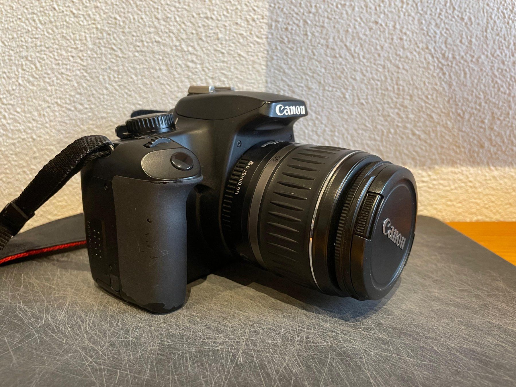 Canon EOS 1000D (ohne Akkuladegerät!) (Gebraucht) in Zürich für CHF 10 ...