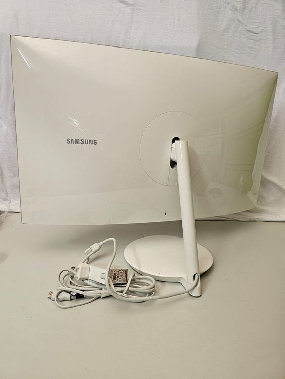 Samsung 32 Zoll Curved Monitor – WQHD, 75Hz, VA-Panel (Gebraucht) in ...