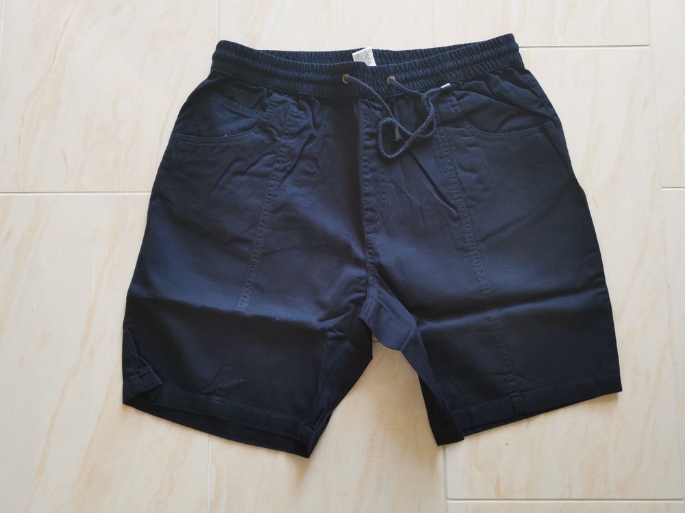 Neue Bermuda, Shorts Gr. 52 (Neu und originalverpackt) in Dornach für ...