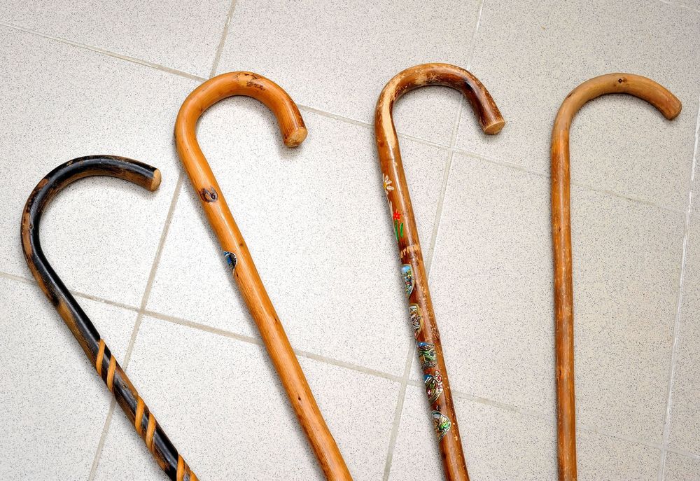 4x Wanderstock Spazierstock Gehstock Rarität geschnitzt (Gebraucht) in ...