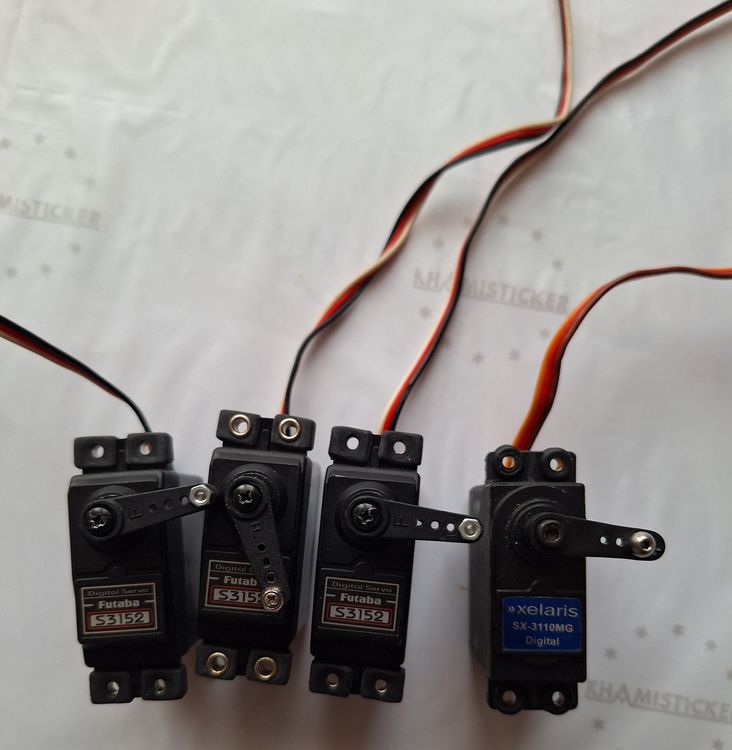 Servos Futaba et Xelaris | Kaufen auf Ricardo
