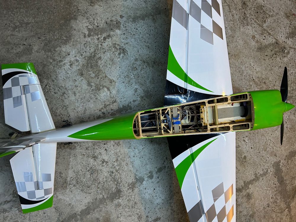 Rc-Pilot Extra 330 | Kaufen auf Ricardo
