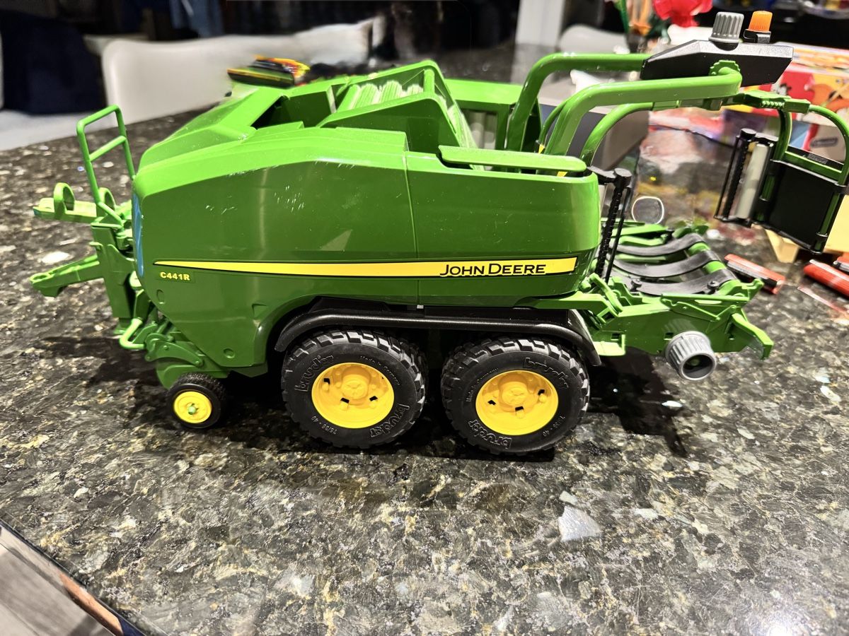 John Deere C441R Presse à balles - Jouet agricole Bruder! (D'occasion ...