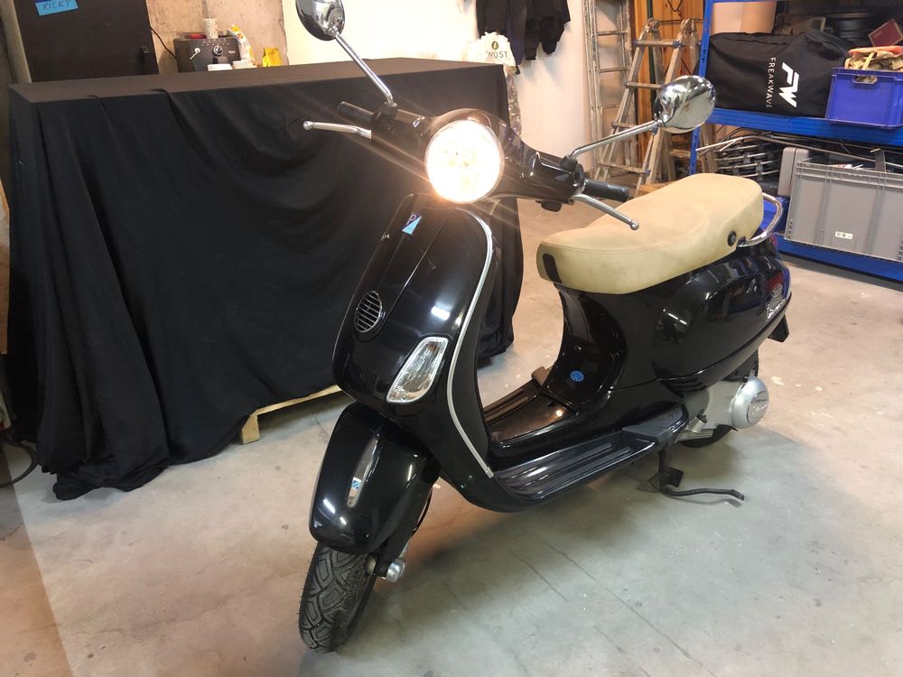 Piaggio Vespa LX 125ie, Jahrgang 2010, 230 Km (Defekt) in Dübendorf für CHF 1900 – nur Abholung ...