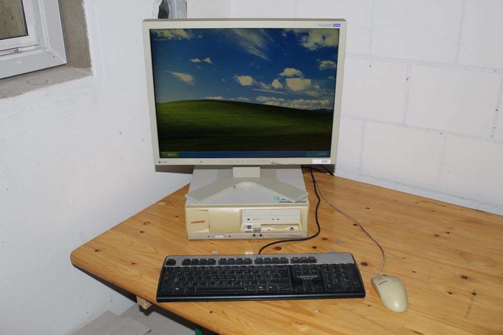 Pentium III 1000 MHz - Compaq Deskpro EN mit Eizo Monitor | Kaufen auf ...