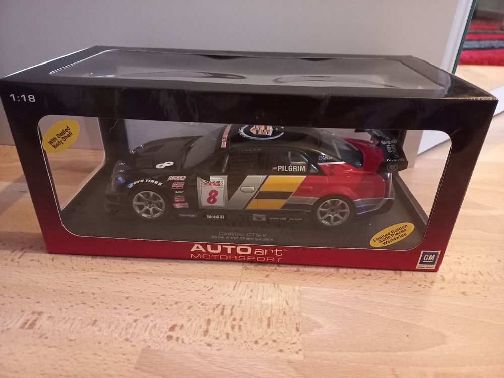 Cadillac CTS-V Autoart 1/18 (Neuf avec emballage d'origine) à Attalens ...
