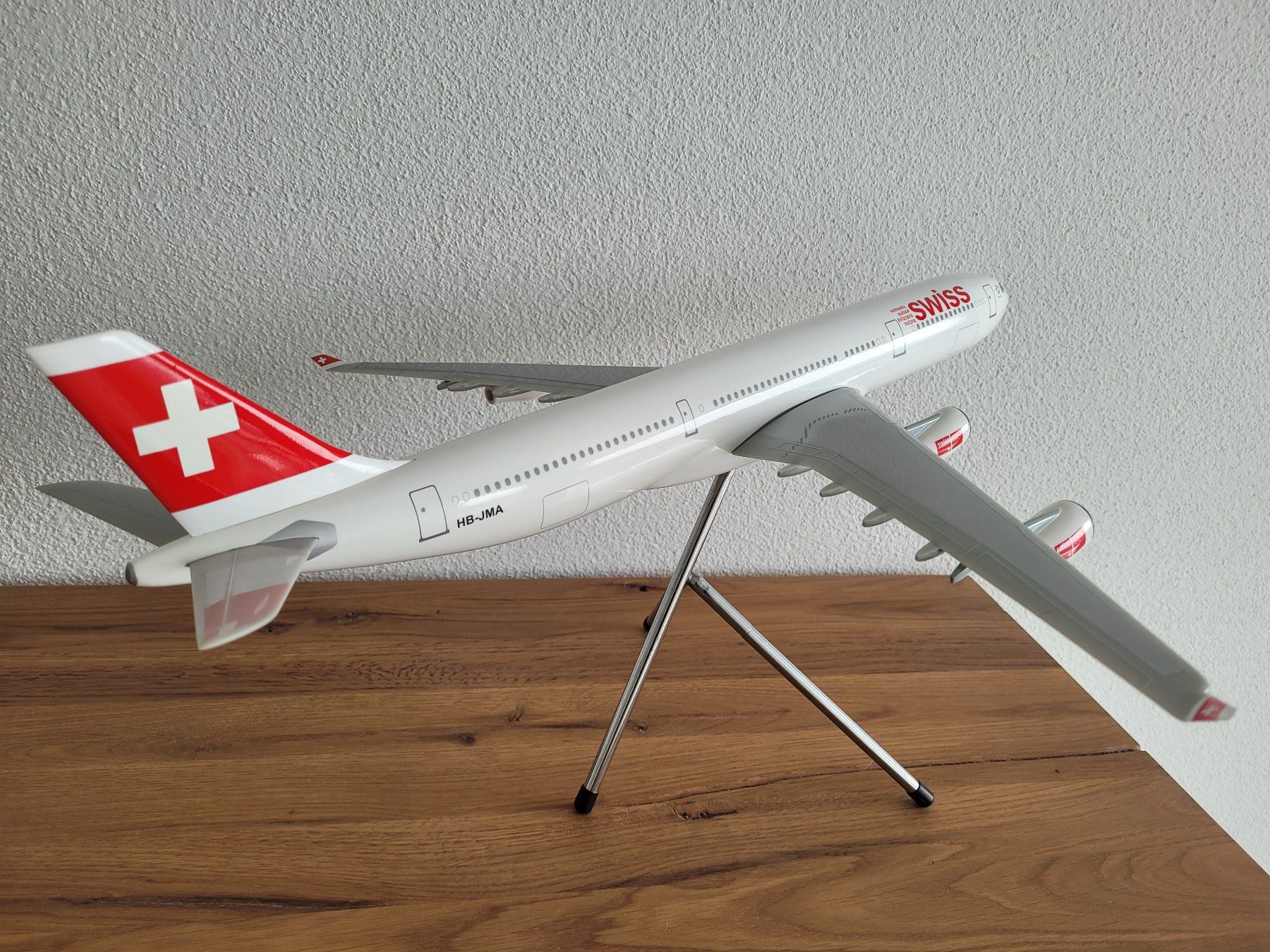 Swiss Airbus A340-300 1:120 – grosses Sammlermodell (Gebraucht) in ...