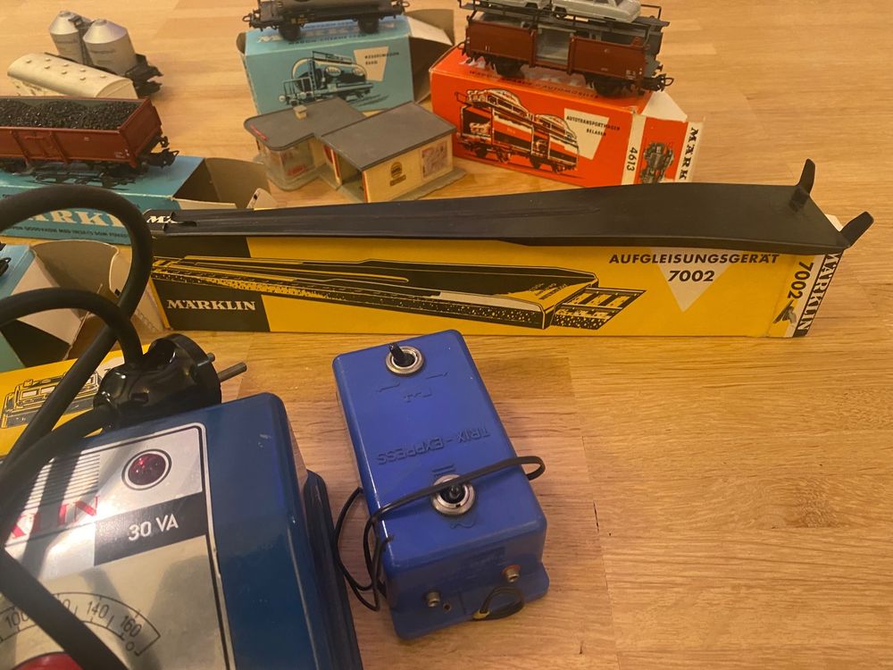 Märklin Modelleisenbahn Schienen Wagen Lokomotiven H0 (Gebraucht) in Allschwil für CHF 79 – mit ...