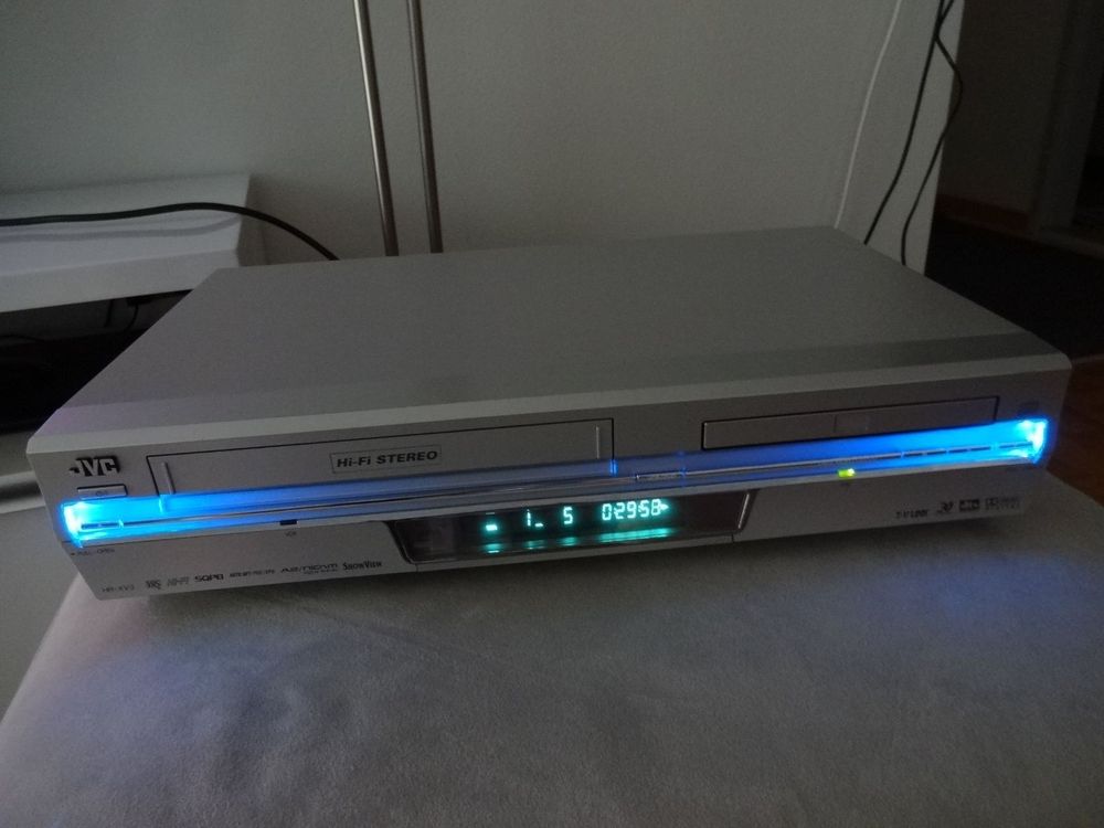 *JVC*Kombi;VHS / DVD Mod.HR-XV3 (Gebraucht) in Frauenfeld für CHF 125 – mit Lieferung auf ...