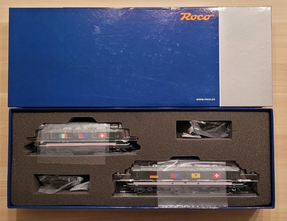 Roco 71414 Doppeltraktion Re 10/10 "100 Jahre Gotthardbahn" (Neu und ...