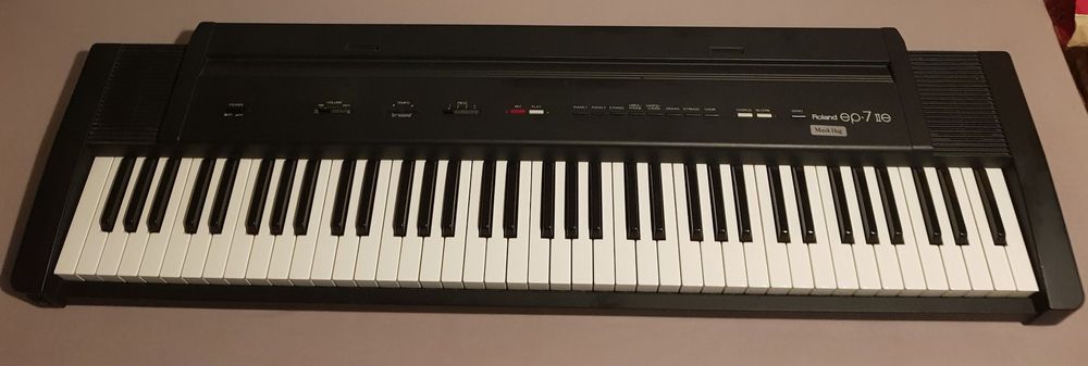 ROLAND EP 7 IIE Keyboard Stagepiano Digitalpiano mit Ständer | Kaufen ...