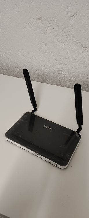 D-Link DWR-921 4G LTE Router - Top Zustand, Simlock Frei (Gebraucht) in ...