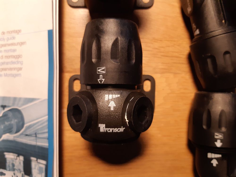 Parker Transair - Compresed Air Connections - Surplus Stock (Gebraucht ...