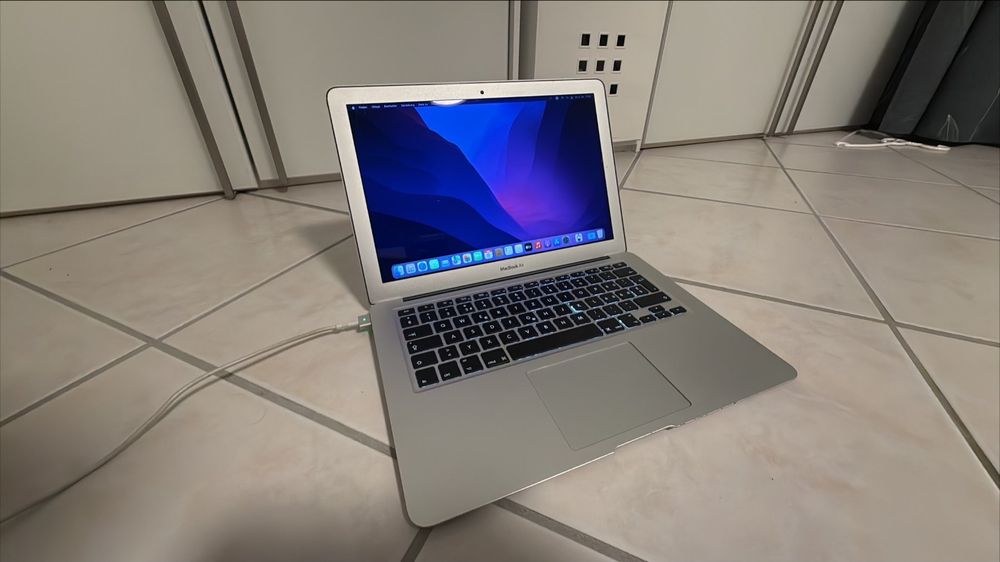 MacBook Air 13" (2017) – i7 / 8GB RAM / 500GB SSD (1) (Gebraucht) in ...
