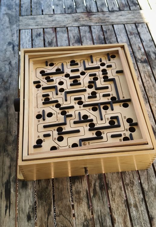 Knobelspass für Gross und Klein: Labyrinth aus Holz (Defekt) in Belp ...