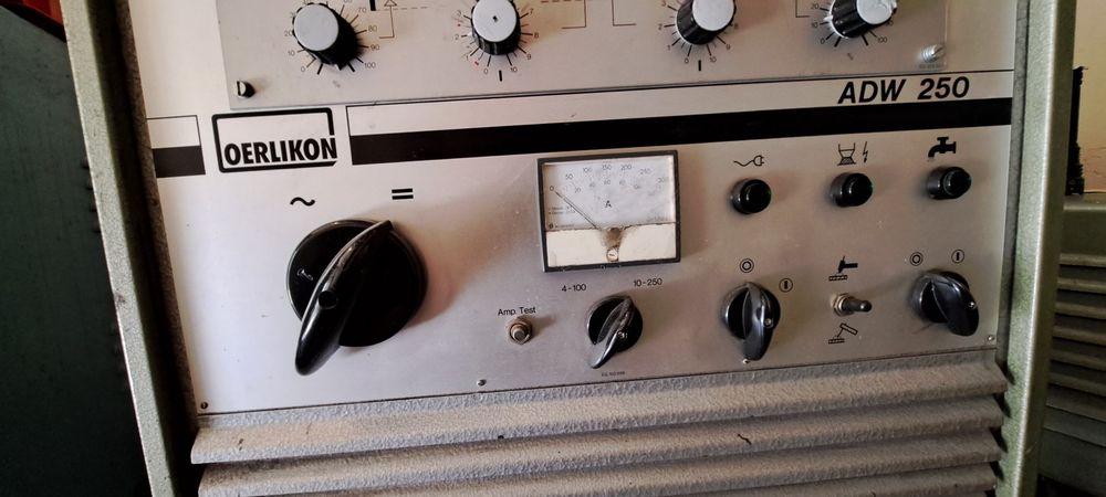 ADW 250 Schweissgerät & 2 Gasflaschen, Zubehör, BA & Ventil (Gebraucht ...