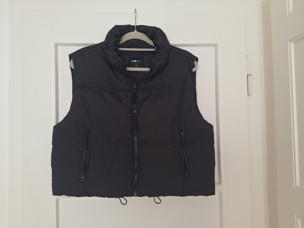 Gilet noir taille L, neuf (Neuf (Voir description)) à Lausanne pour CHF ...