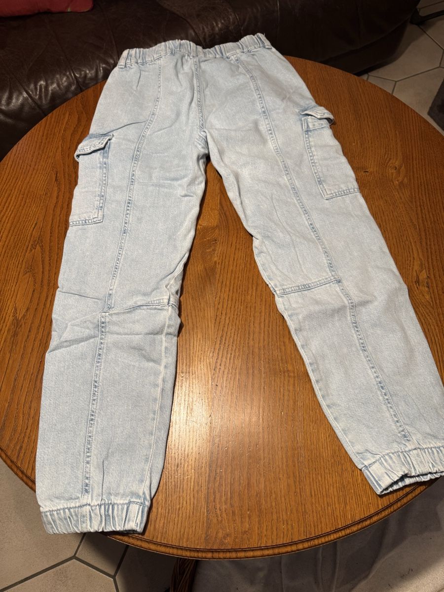Jeans dame (D'occasion) à Montsevelier pour CHF 6 – avec livraison ...