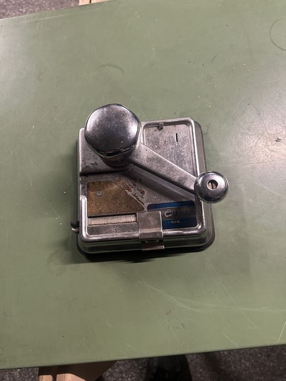 Zigarettenmaschine Gizeh (OCB) (Gebraucht) in Innerberg für CHF 10 ...