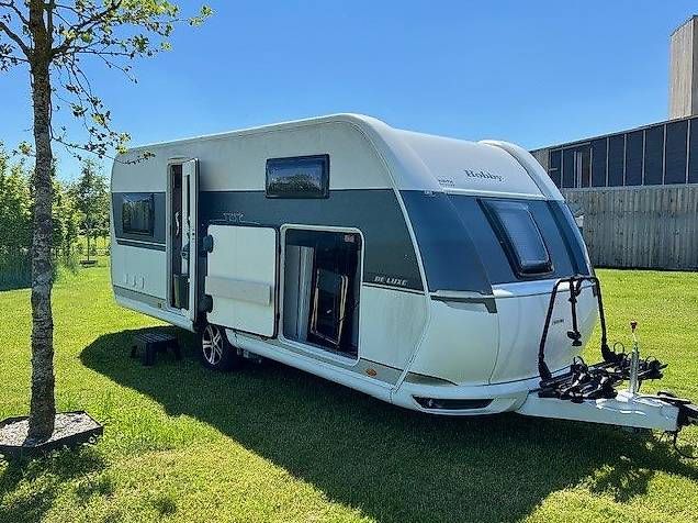 Wohnwagen Caravan Hobby 515 UHK De Luxe für 7 Personen | Kaufen auf Ricardo