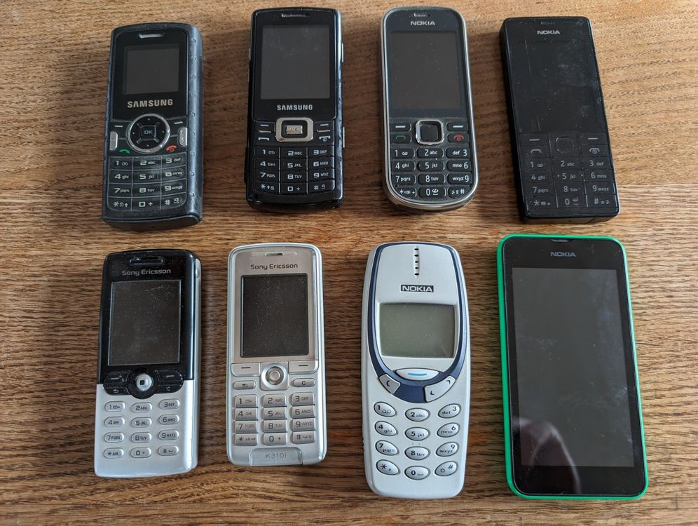 Alte Mobile Phones Handys , Nokia , Samsung , Sony Ericsson (Defekt) in ...